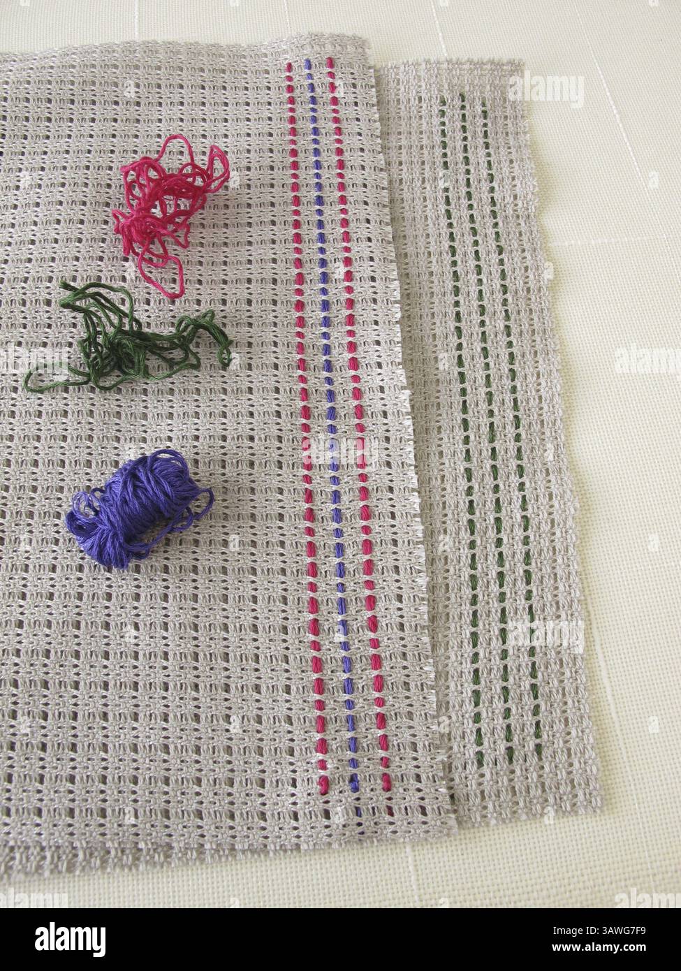 Woven threads in woven fabric Stock Photo - Alamy