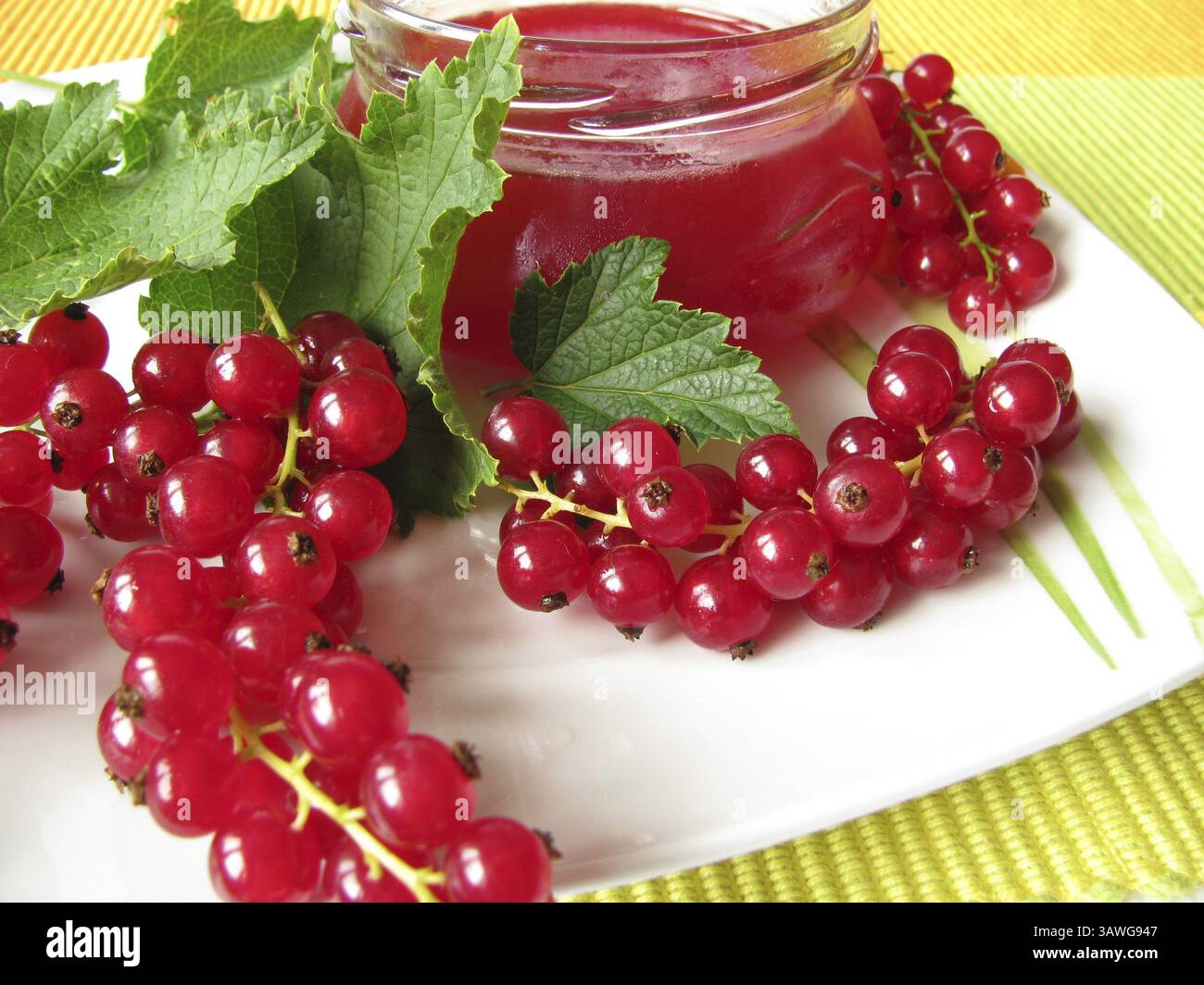 Homemade redcurrant jelly Stock Photo - Alamy
