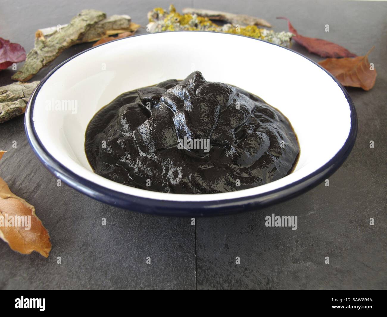 Mud bath therapy Stock Photo - Alamy