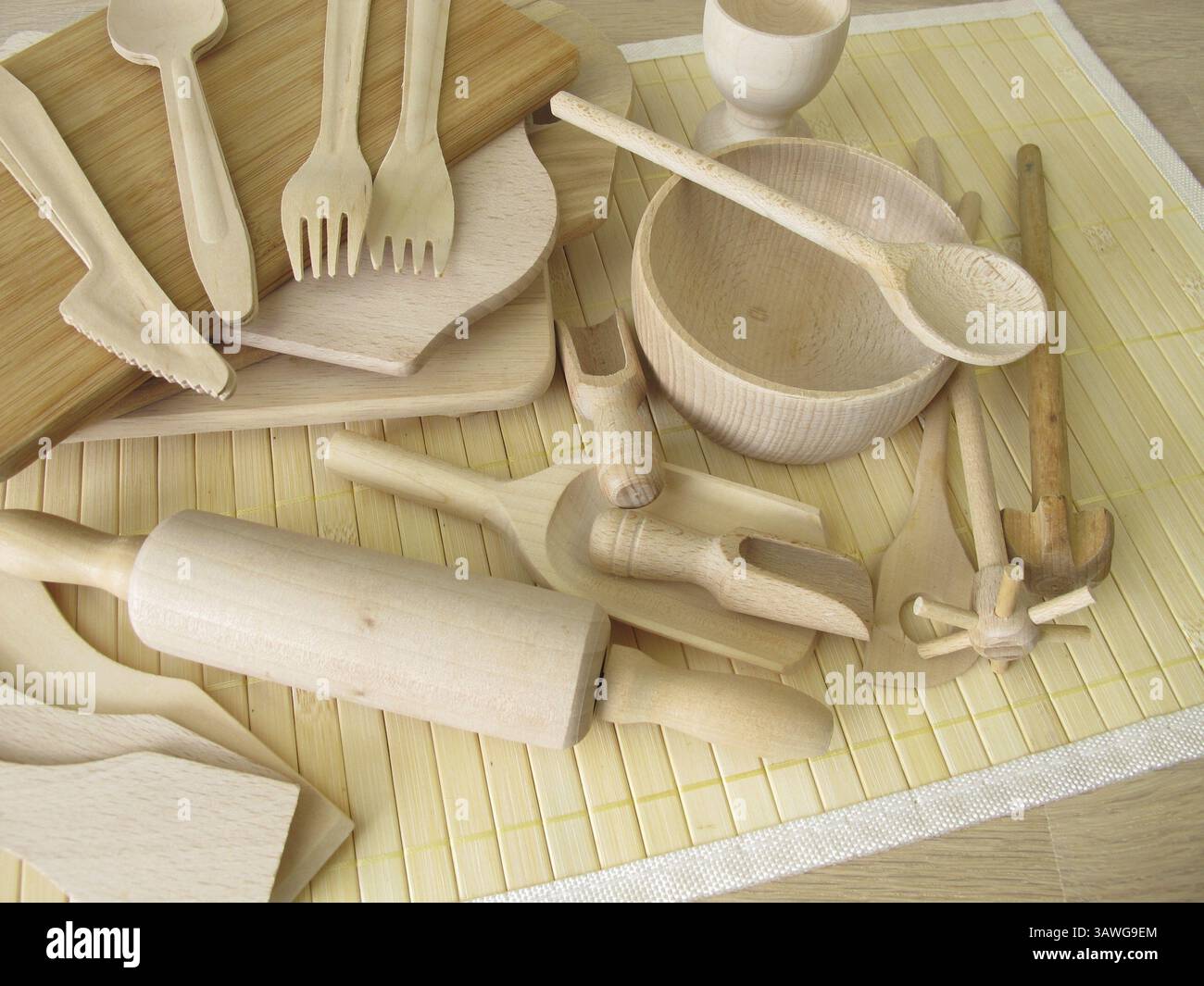Plastic-free kitchen utensils made from wood Stock Photo - Alamy