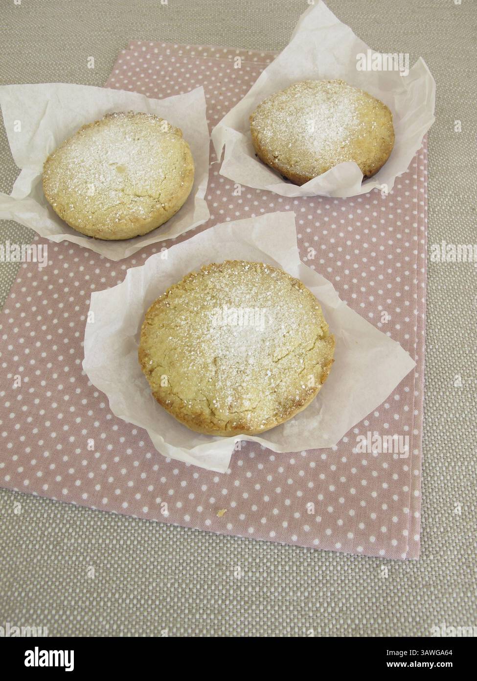 Polvoron, Spanish crumb biscuits with ground almonds Stock Photo - Alamy