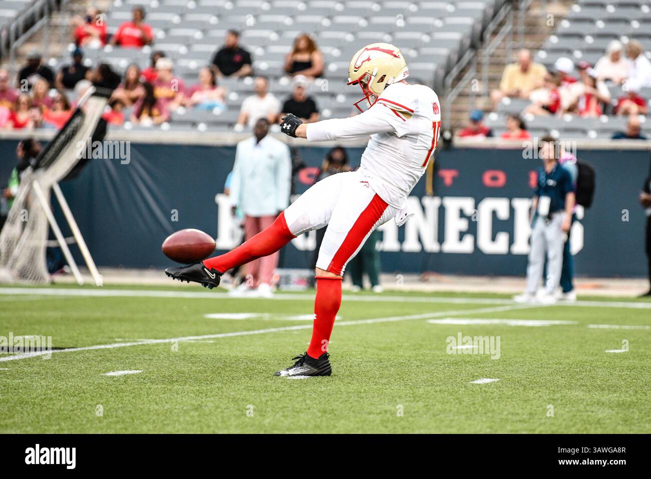 Houston, Texas, USA. 19th Apr, 2025. Birmingham Stallions P #15 Colby ...