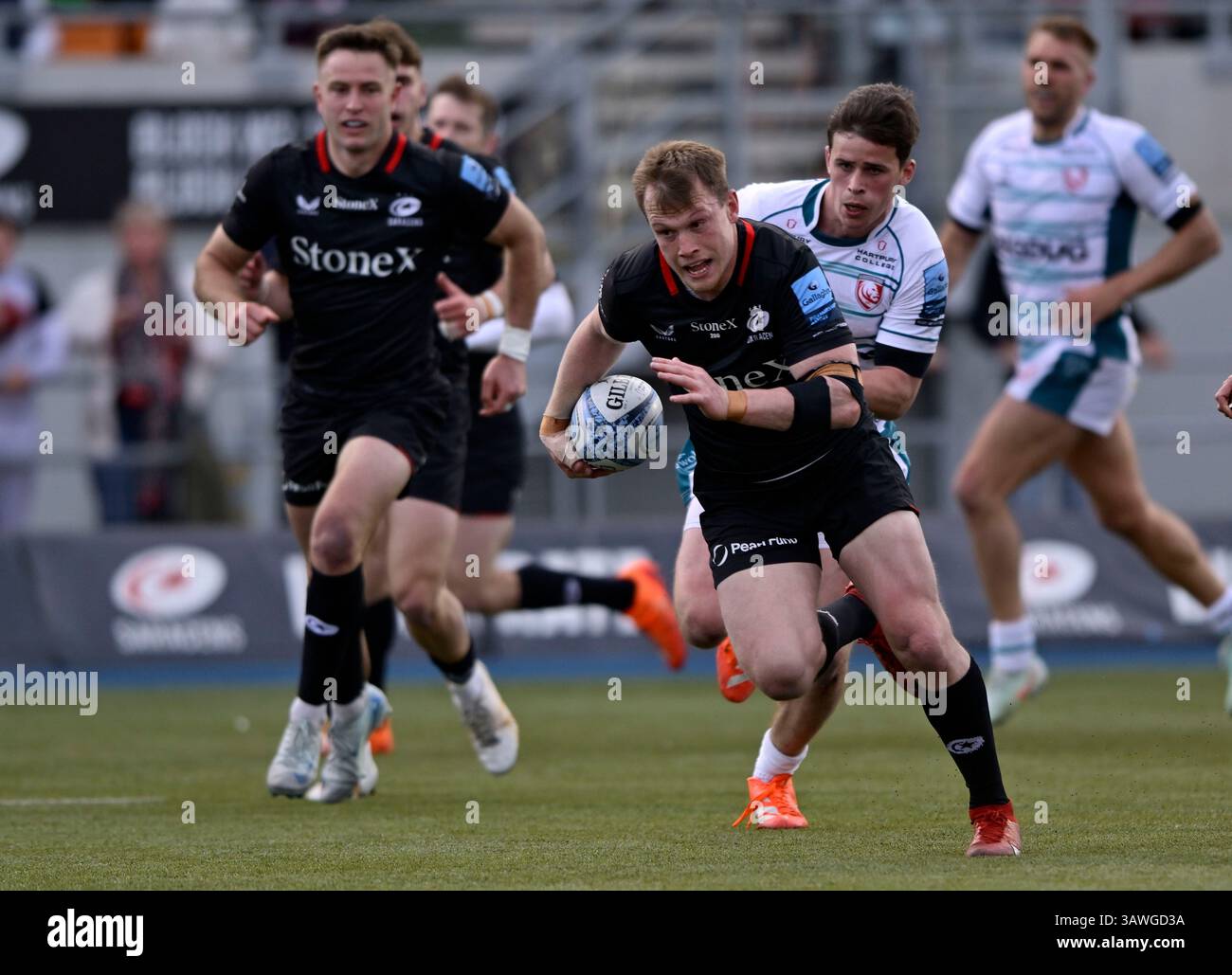 Barnet, United Kingdom. 19th Apr, 2025. Premiership Rugby. Saracens V ...