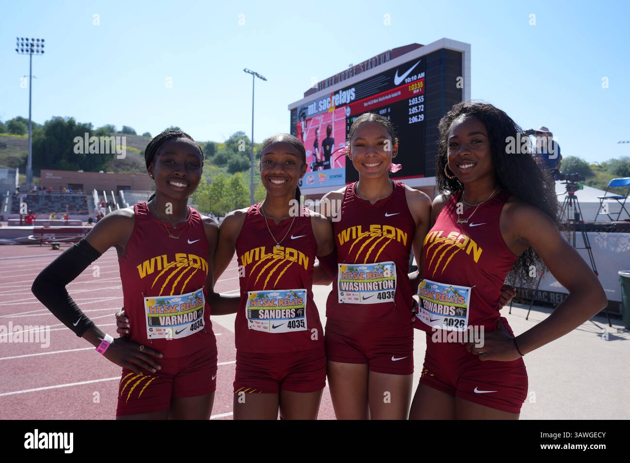 Saniah Varnado (4038), Jamiyah Sanders (4035), Alene Washington (4039 ...
