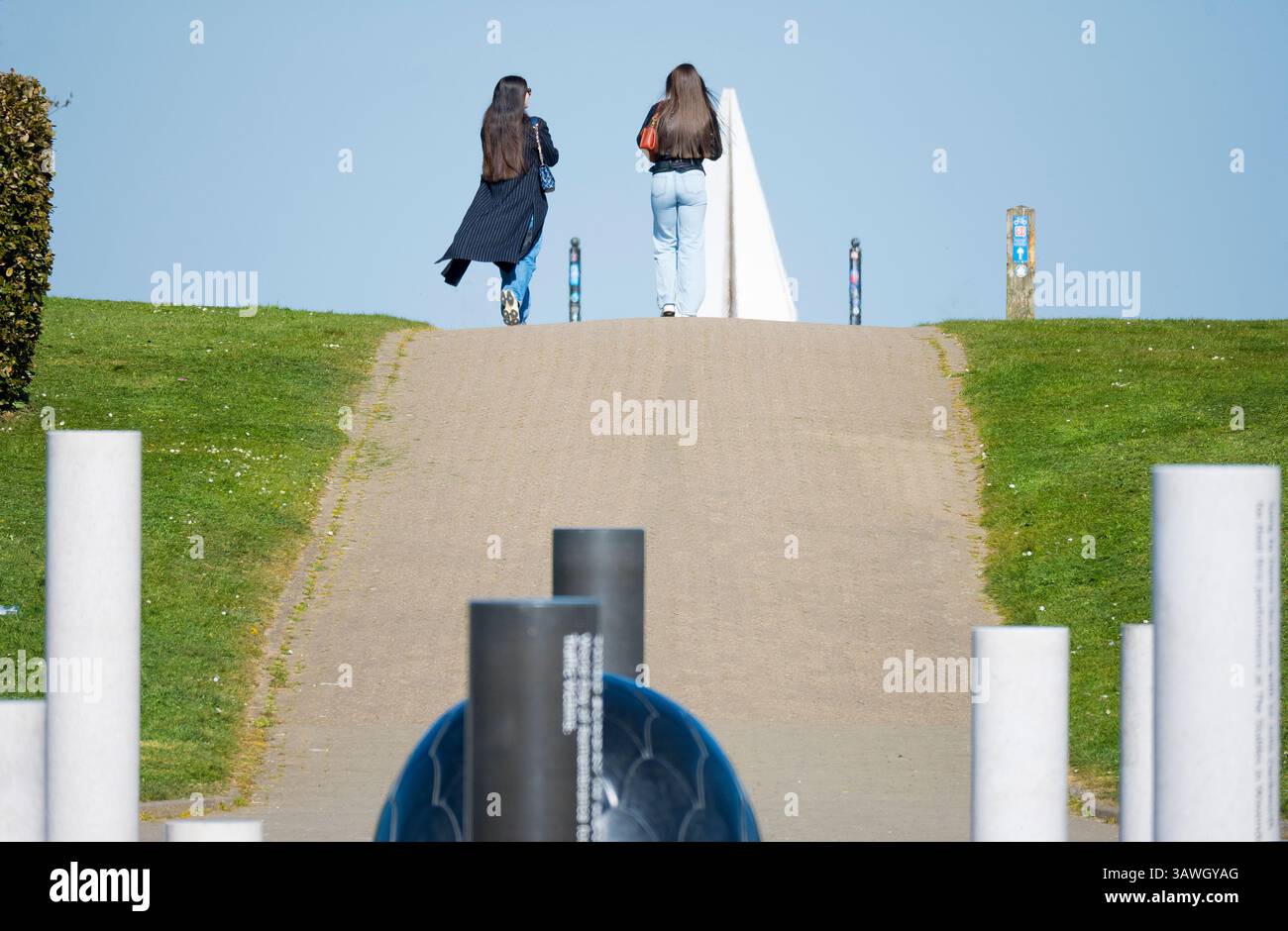 The MK Rose and Light Pyramid of Milton Keynes. Designed by Gordon ...