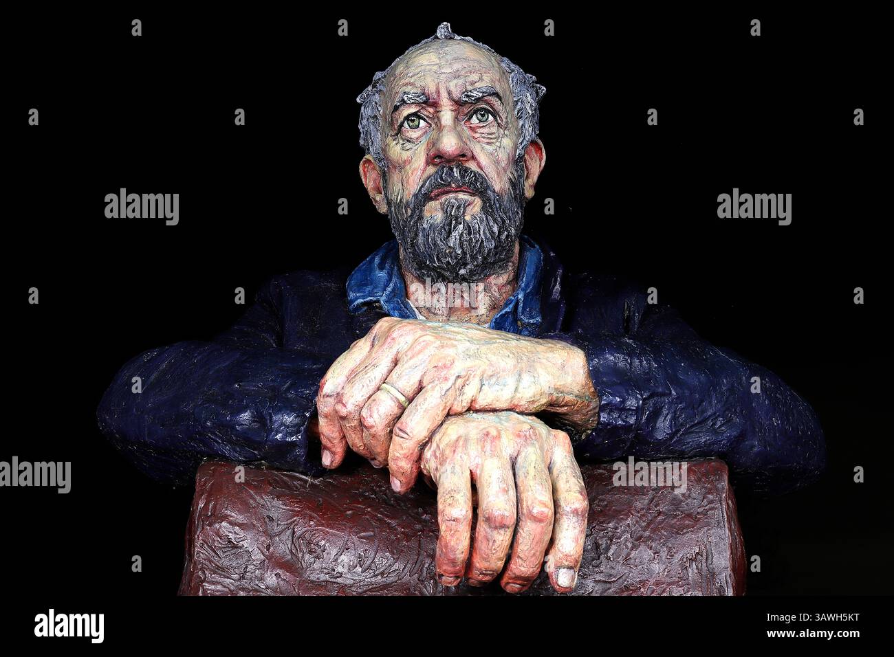 Sean Henry's Seated Figure sculpture at Yorkshire Sculpture Park near ...