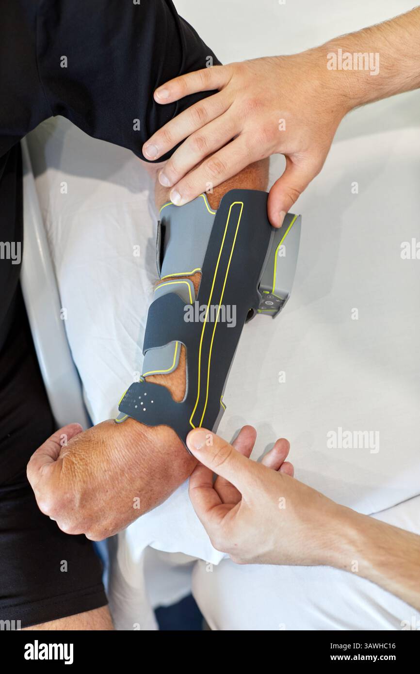 The rehabilitation device based on functional electrical stimulation ...