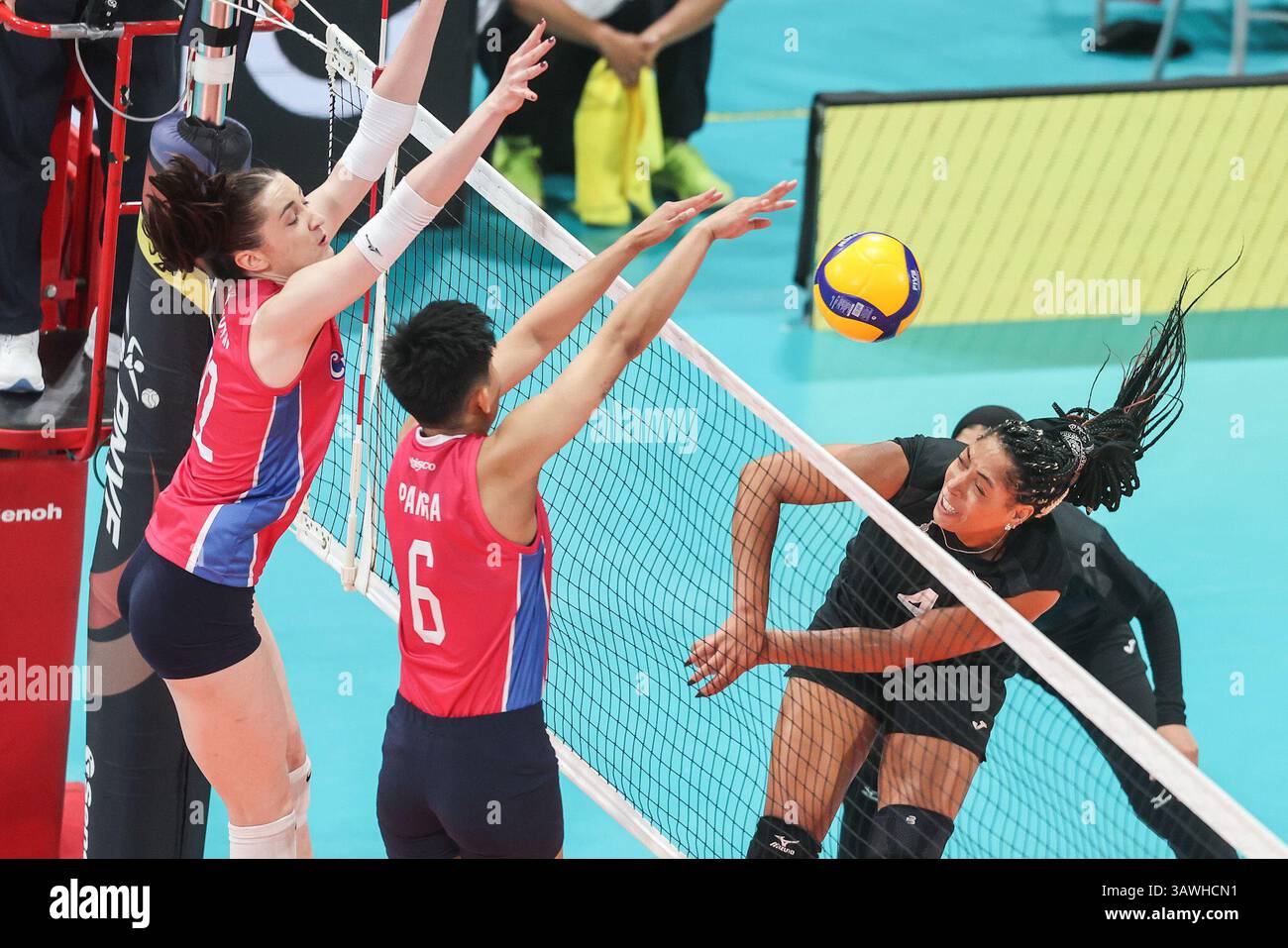 Pasig City, Philippines. 20th Apr, 2025. Erica Staunton (1st L) and ...