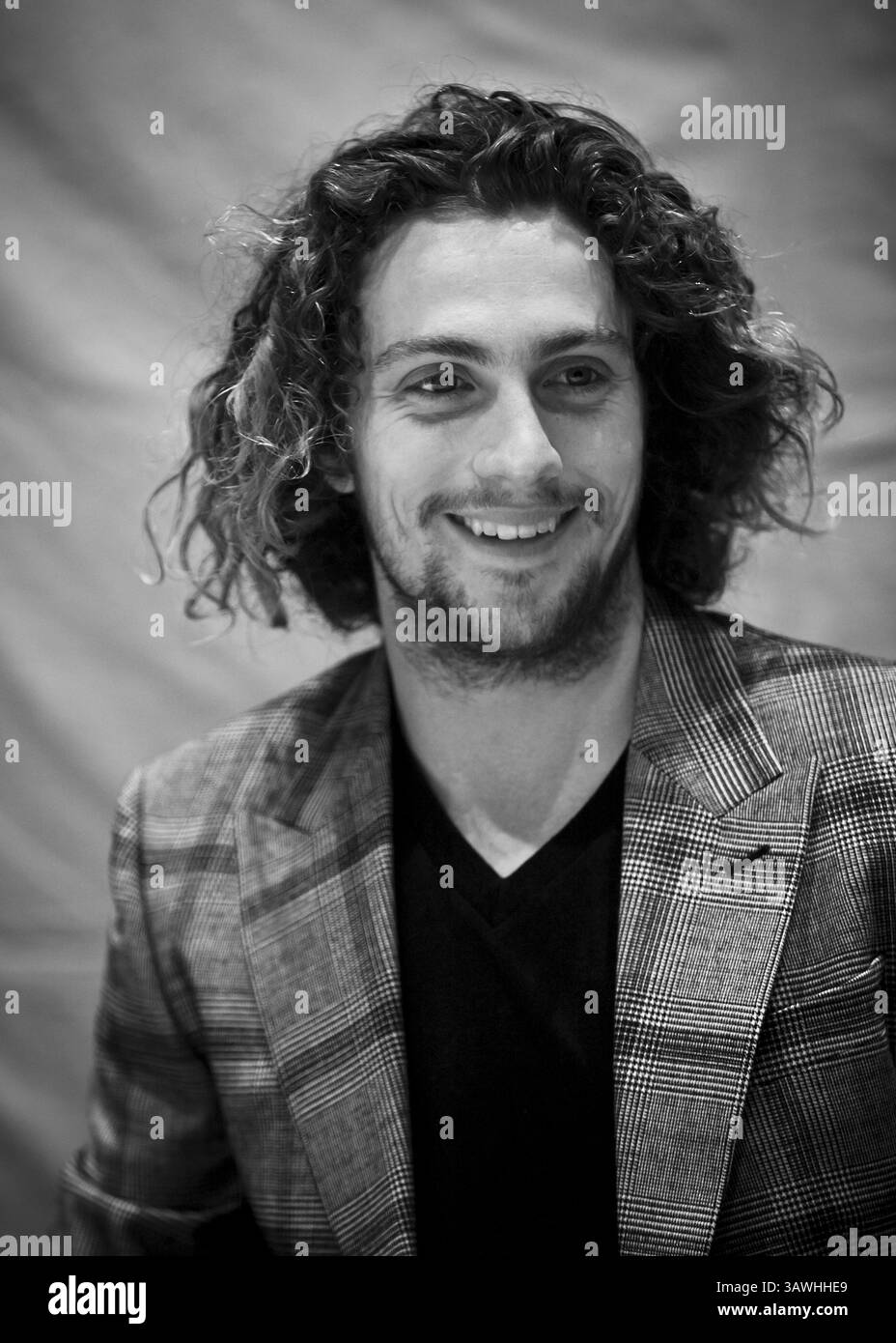 Aaron taylor johnson anna karenina Black and White Stock Photos ...