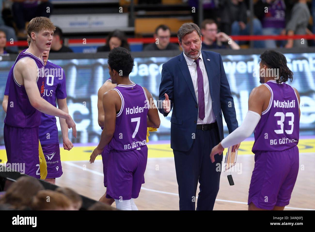 Goettingen, Deutschland. 19th Apr, 2025. Janis Juenemann (BG Goettingen ...