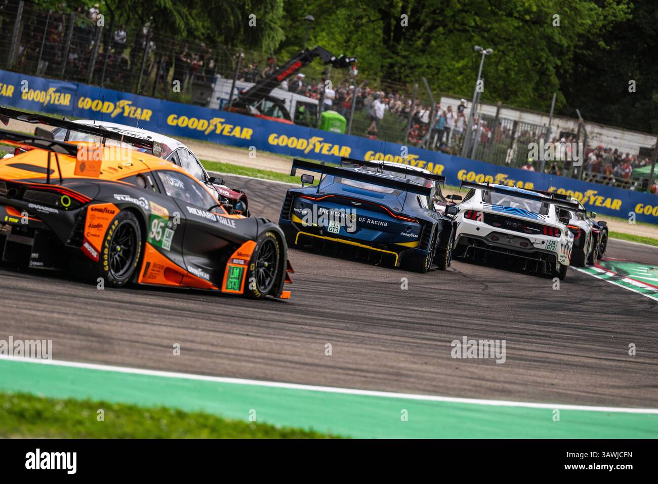 Imola, Italie. 20th Apr, 2025. Start of the race during the 6 Hours of ...