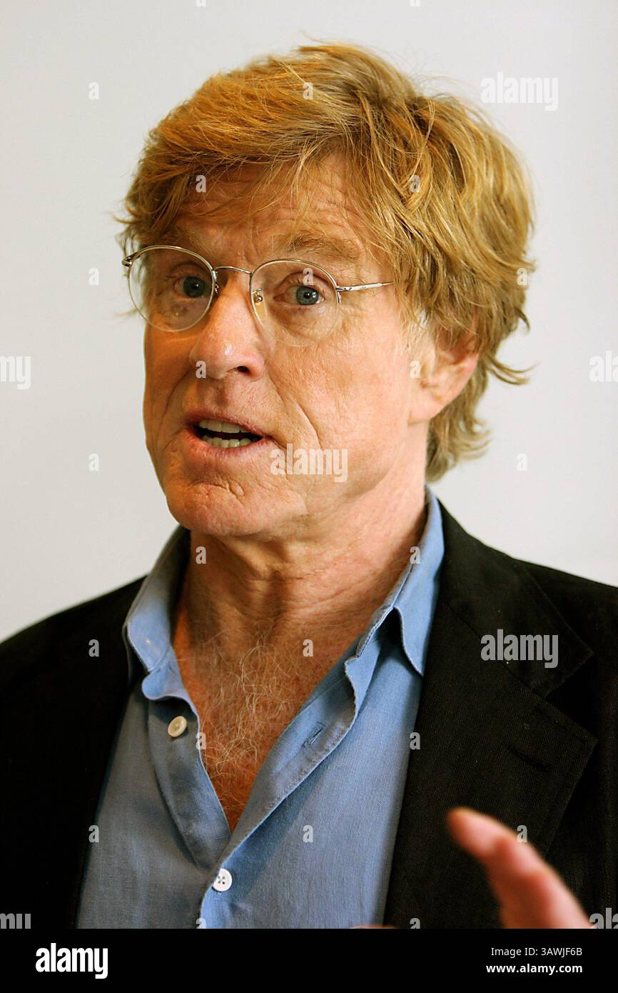 July 8, 2004 - Hollywood, California, U.S. - Robert Redford promoting ...