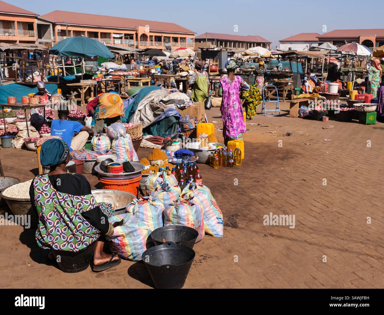 Ghana, Tamale. Central Market Scene Stock Photo - Alamy