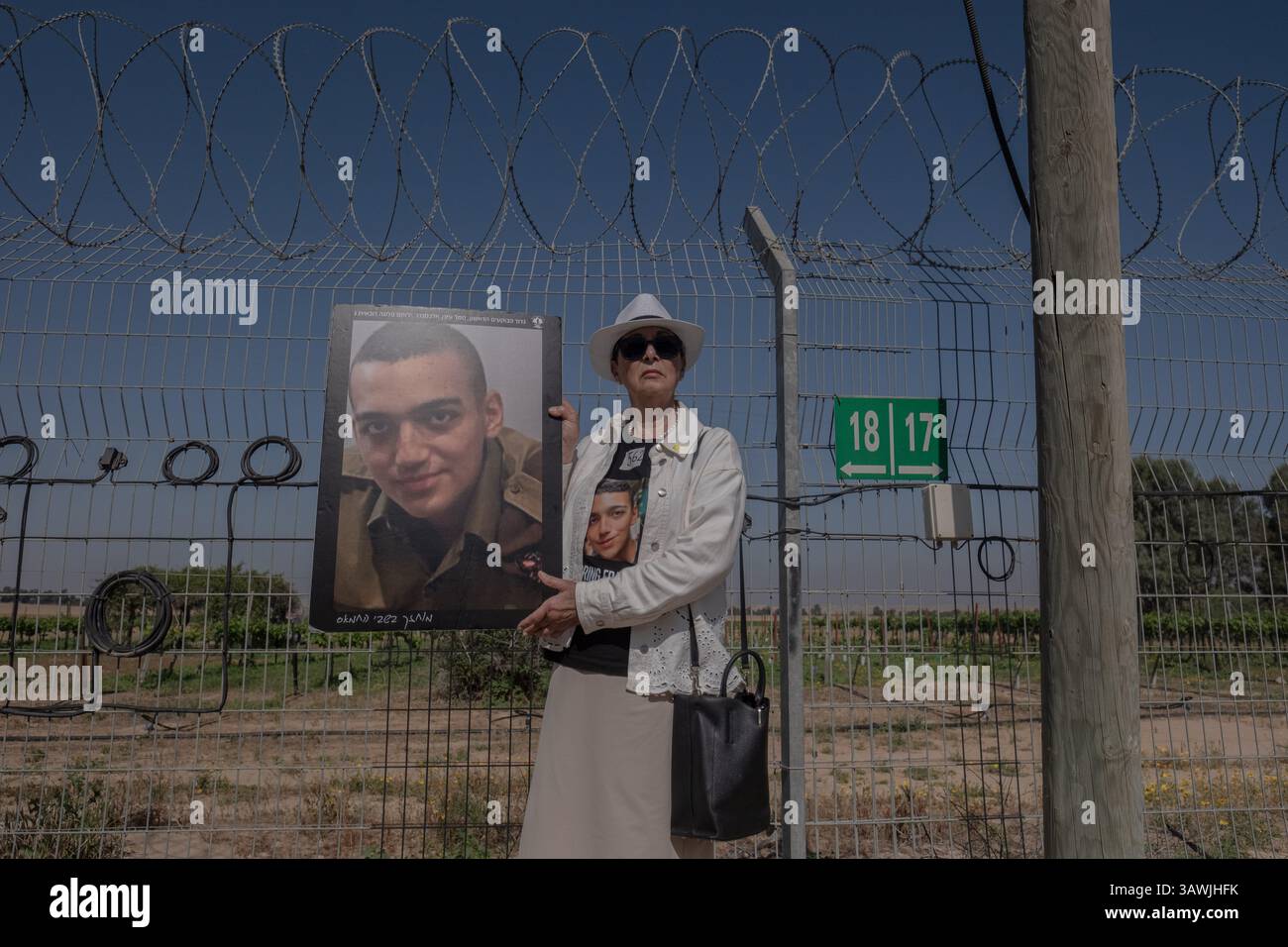 Nir Oz, Tel Aviv, Israel. 20th Apr, 2025. Family member of Idan ...