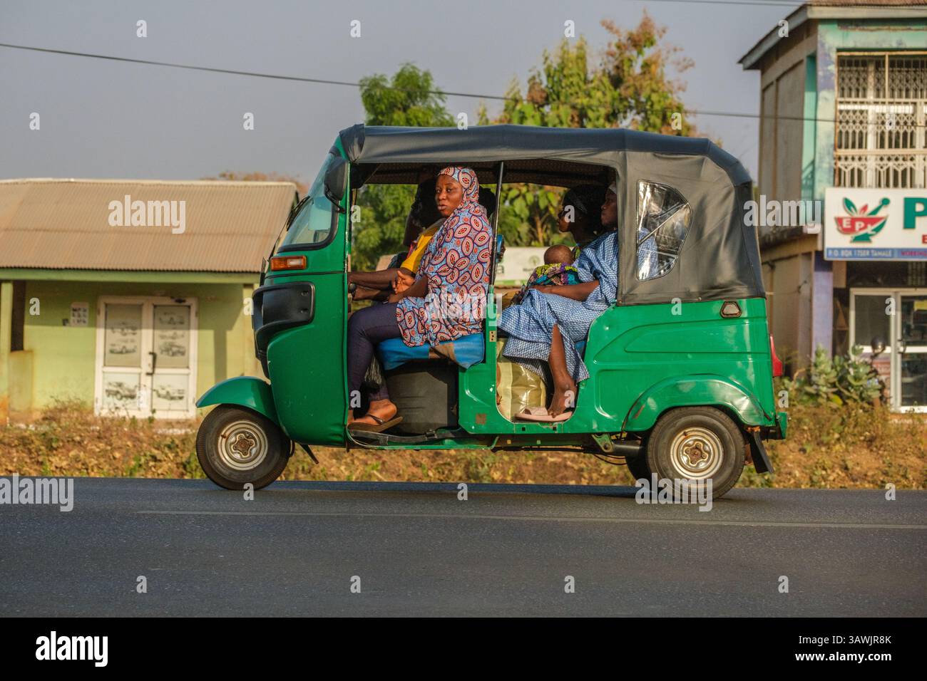 Three wheeled vehicle in hi-res stock photography and images - Alamy