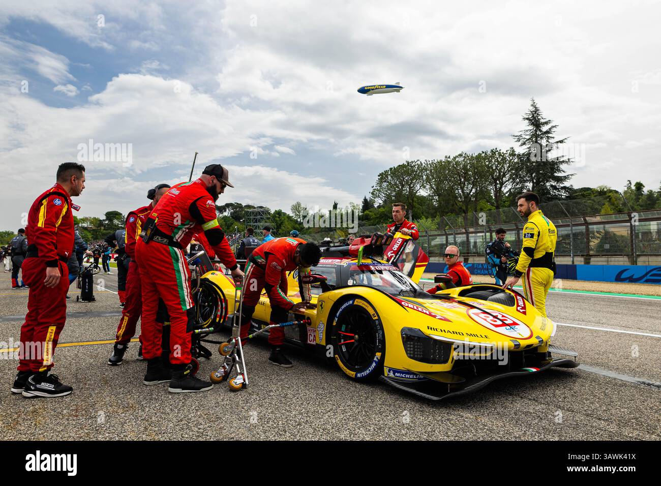 Imola, Italie. 20th Apr, 2025. 83 HANSON Phil (gbr), KUBICA Robert (pol ...