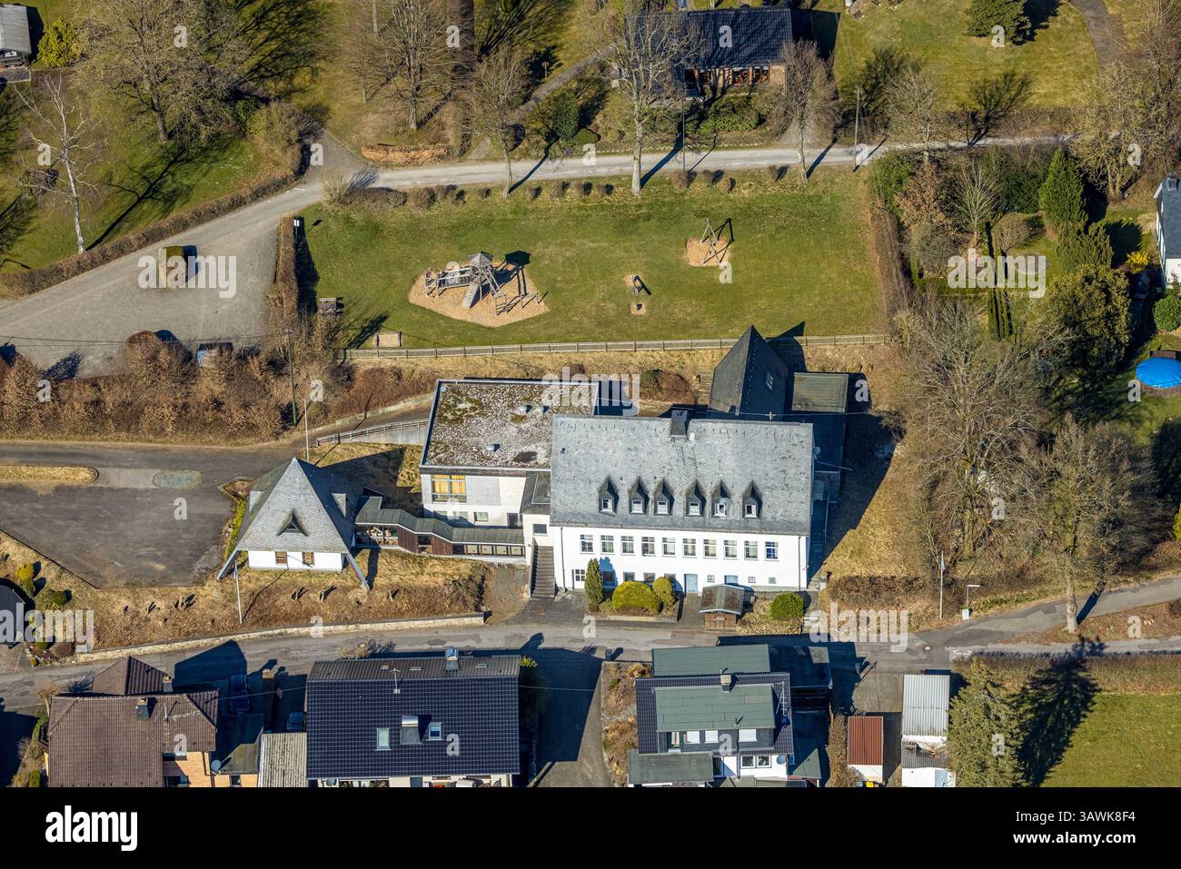 Luftbild, Alte Schule Hochstraße und Spielplatz Rahrbach, Rahrbach ...