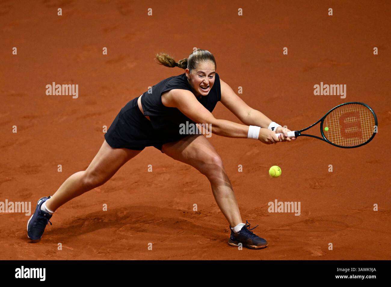 Stuttgart, Germany. 20th Apr, 2025. Tennis: WTA Tour - Stuttgart ...