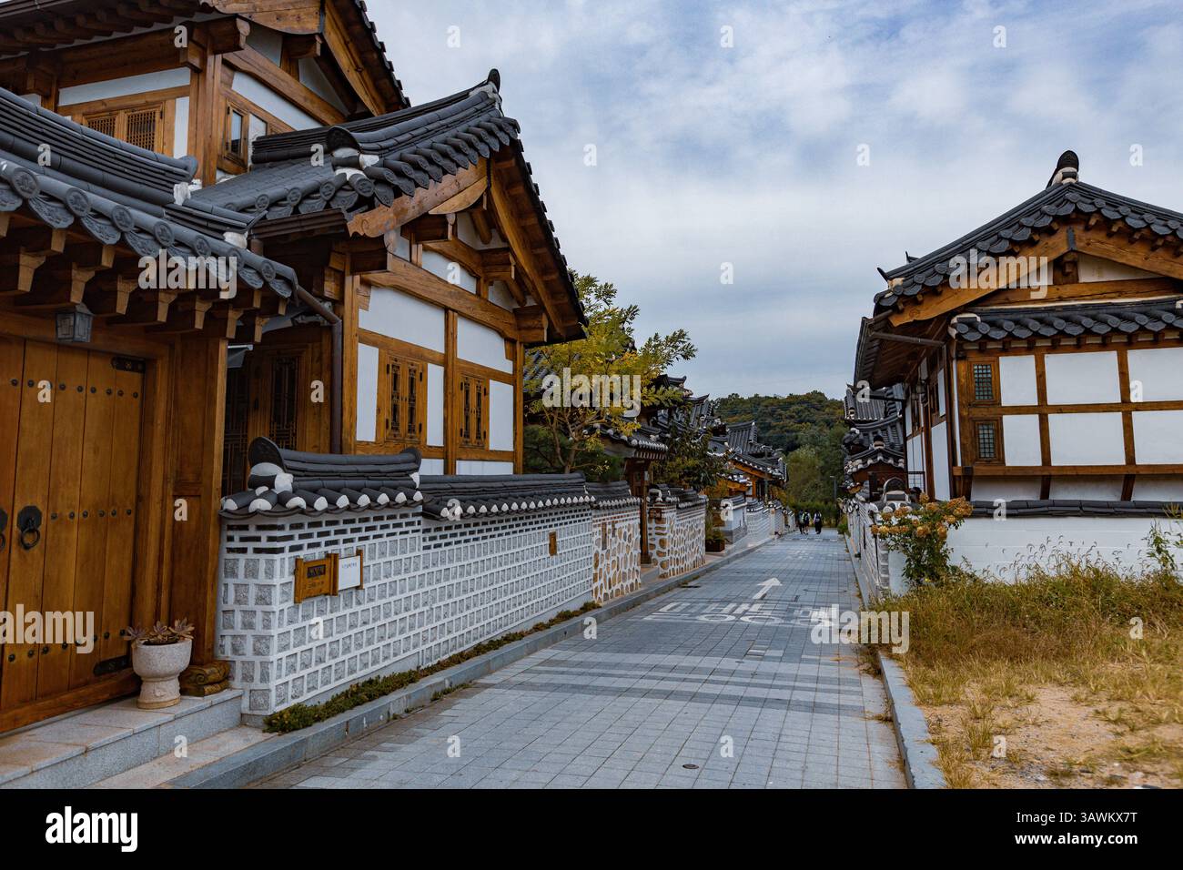 Houses Eunpyeong Hanok Village traditional Korean village outside Seoul ...