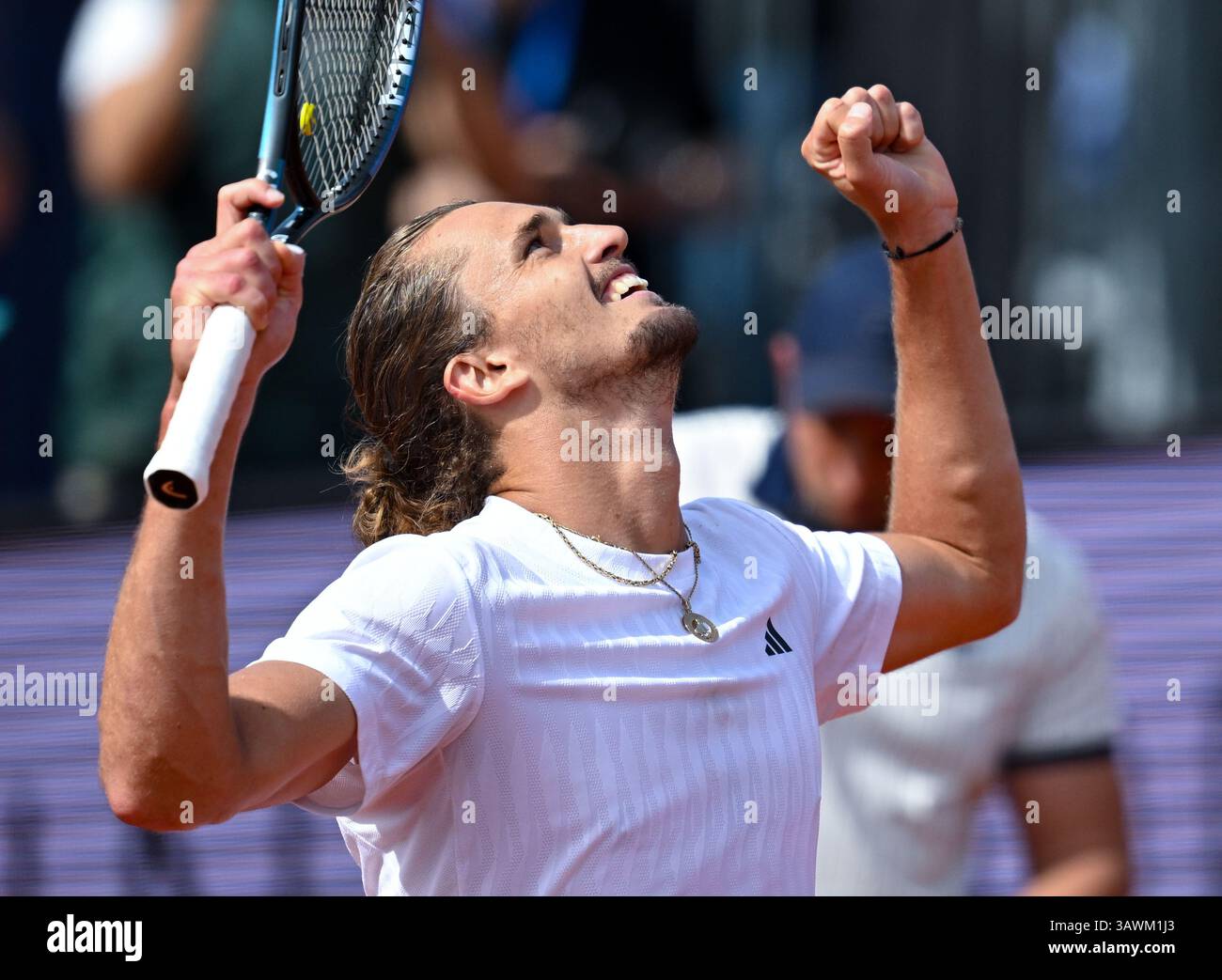 Munich, Germany. 20th Apr, 2025. Tennis: ATP Tour - Munich, Singles, Men, Final. Zverev (Germany ...