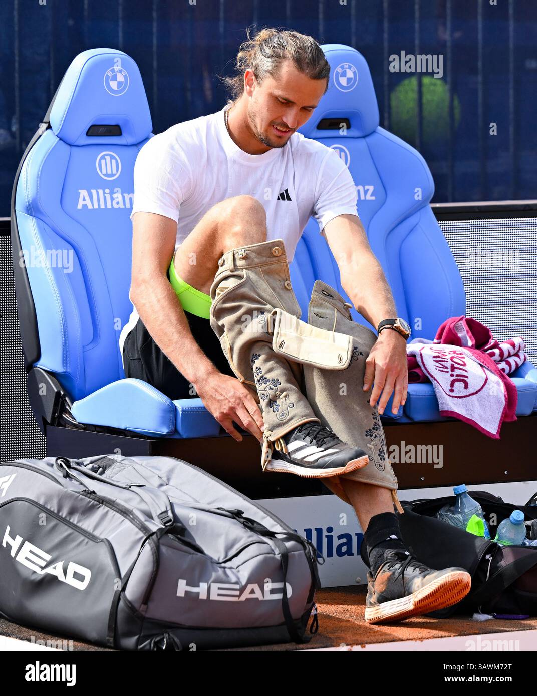 Munich, Germany. 20th Apr, 2025. Tennis: ATP Tour - Munich, Singles, Men, Final. Zverev (Germany ...