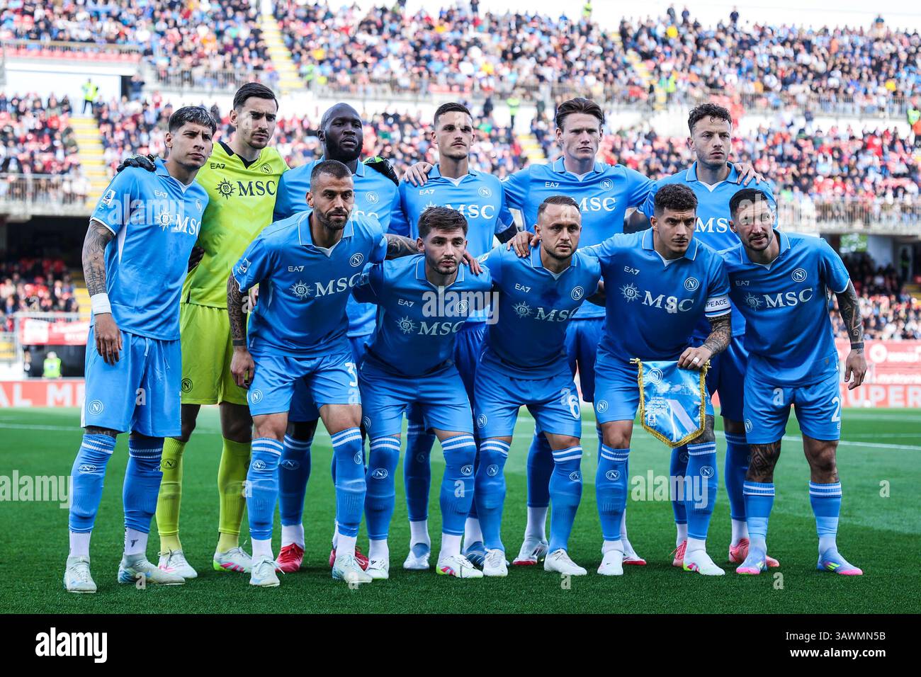 Italien. 19th Apr, 2025. SSC Napoli players line up during Serie A 2024 ...
