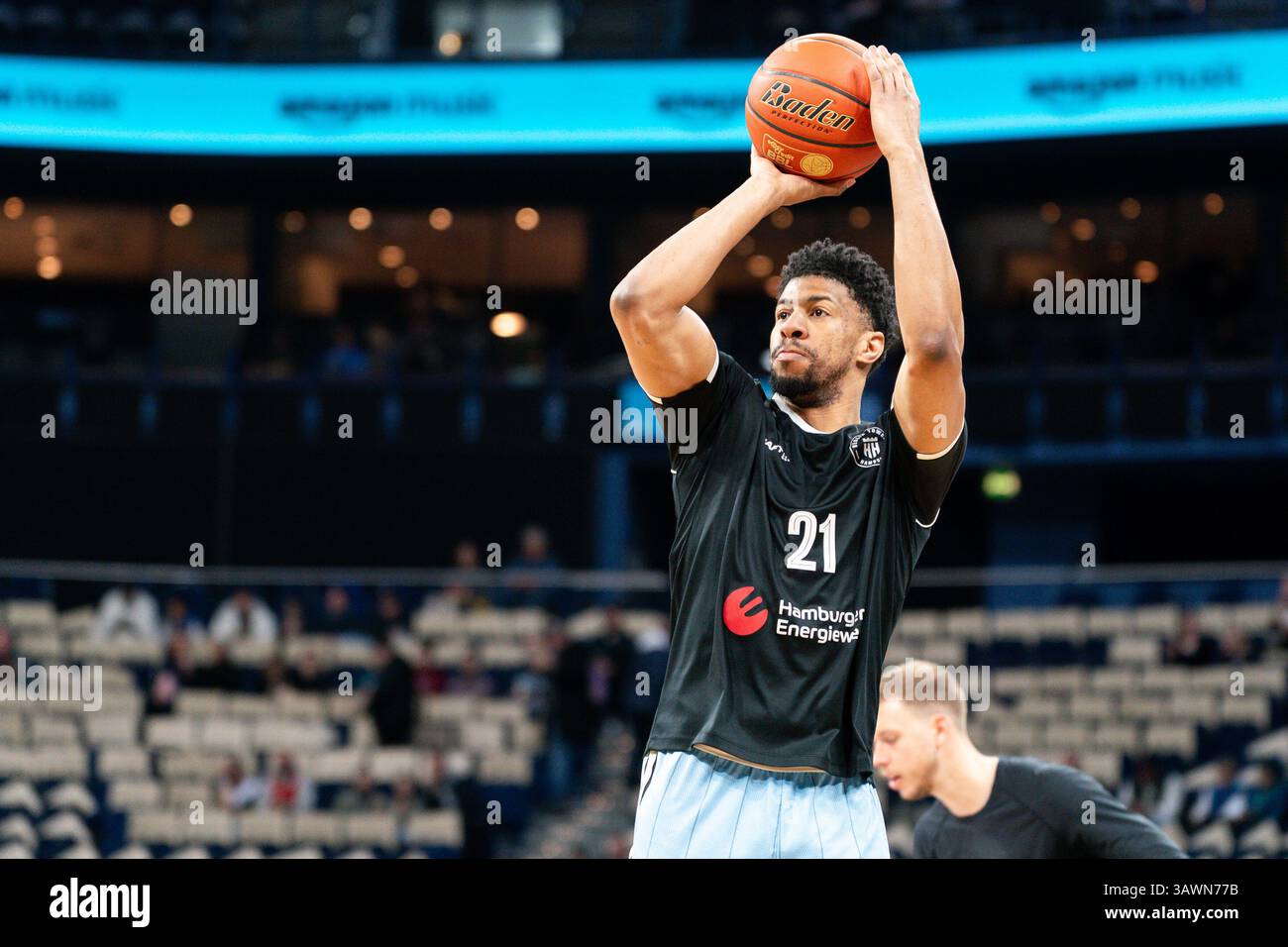 Hamburg, Deutschland. 20th Apr, 2025. Jordan Barnett (Veolia Towers ...