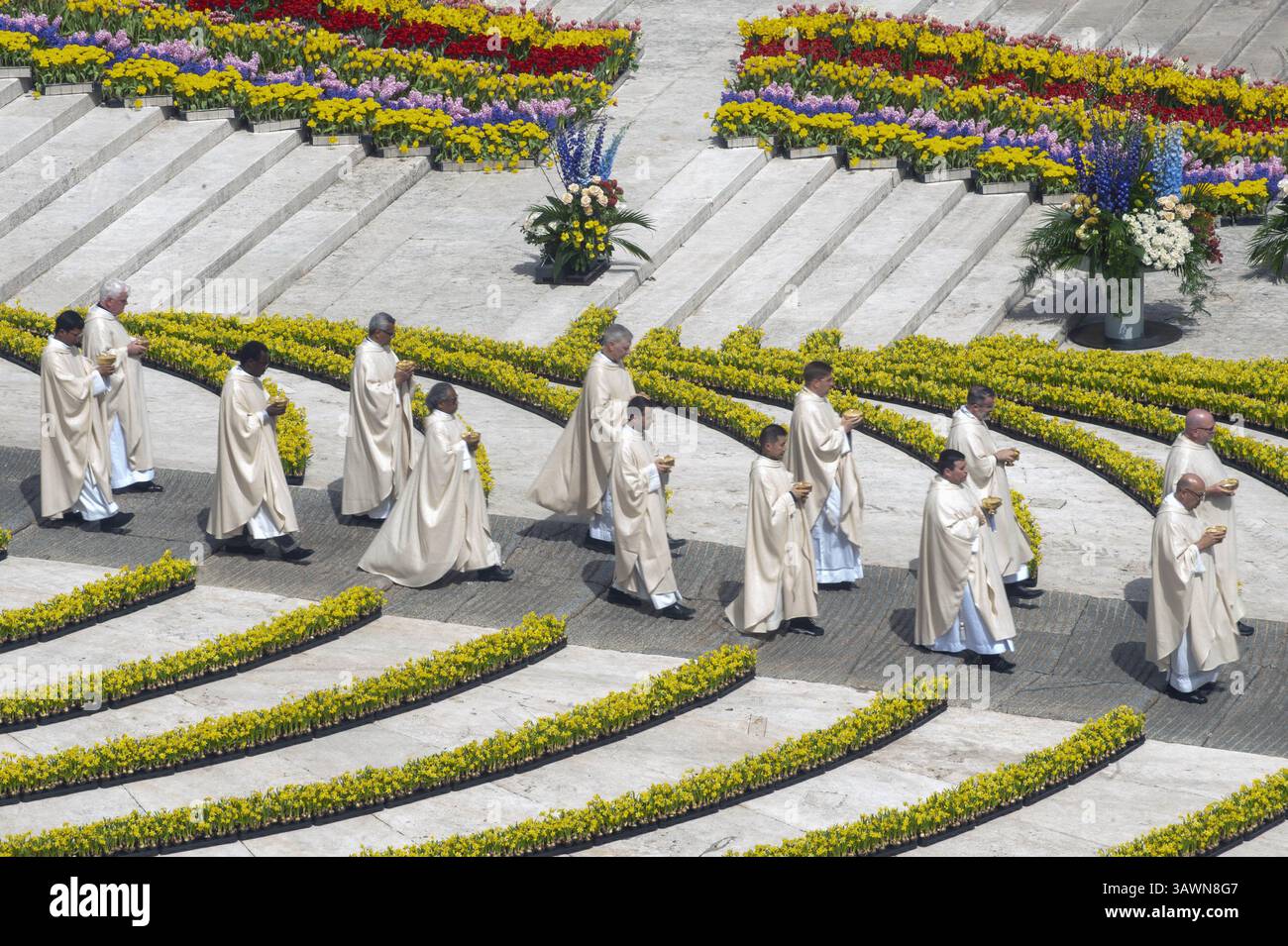 Vatican, Vatican. 20th Apr, 2025. **NO LIBRI** Italy, Rome, Vatican ...