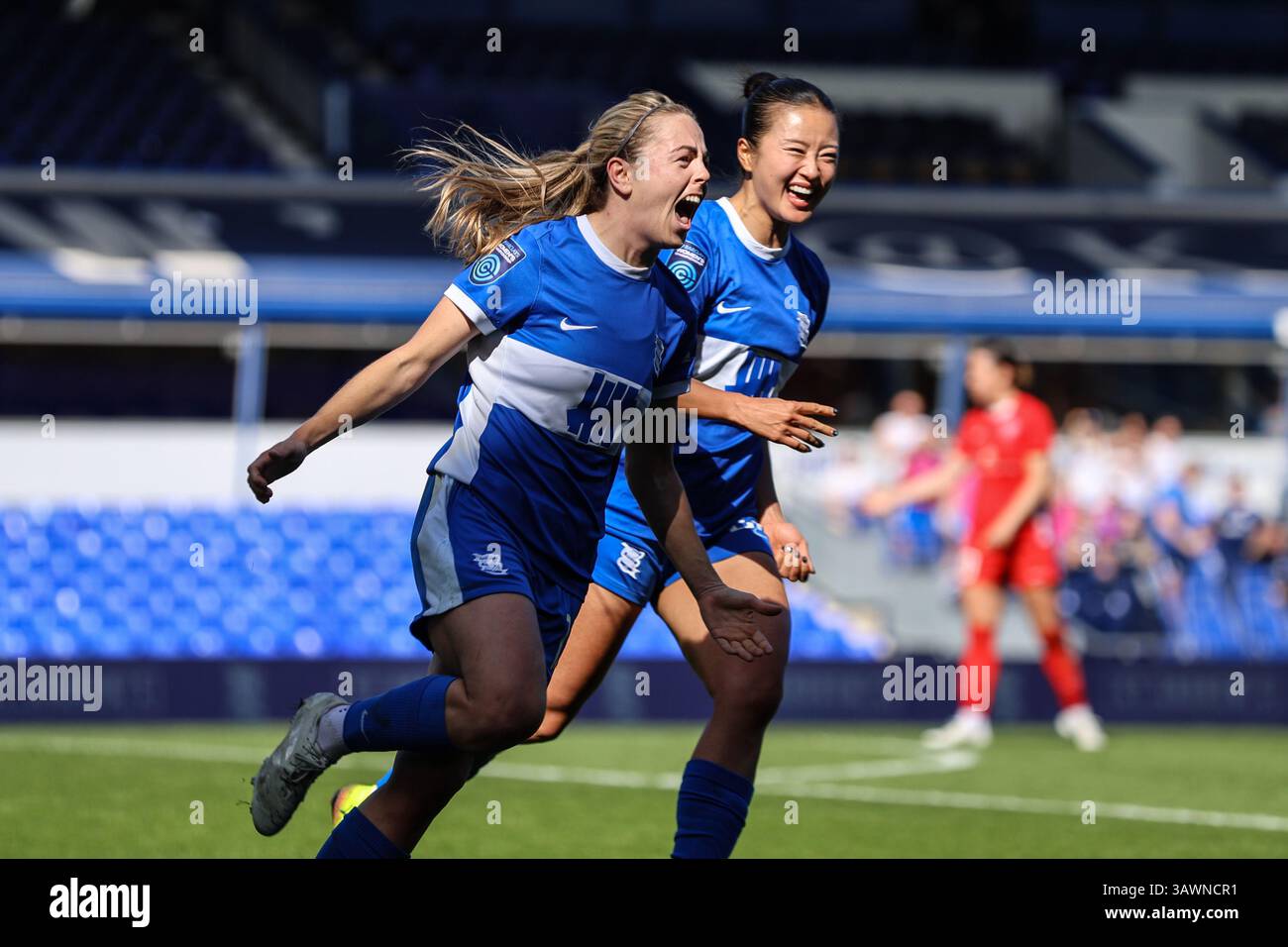 Birmingham, England, April 20th 2025: Simone Magill (16 Birmingham City ...