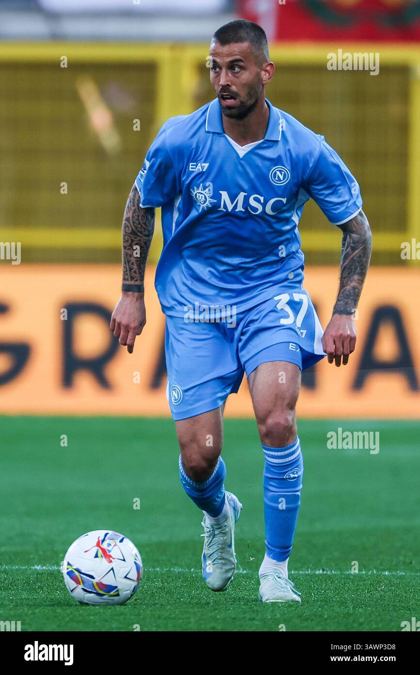 Italien. 19th Apr, 2025. Leonardo Spinazzola of SSC Napoli seen in ...