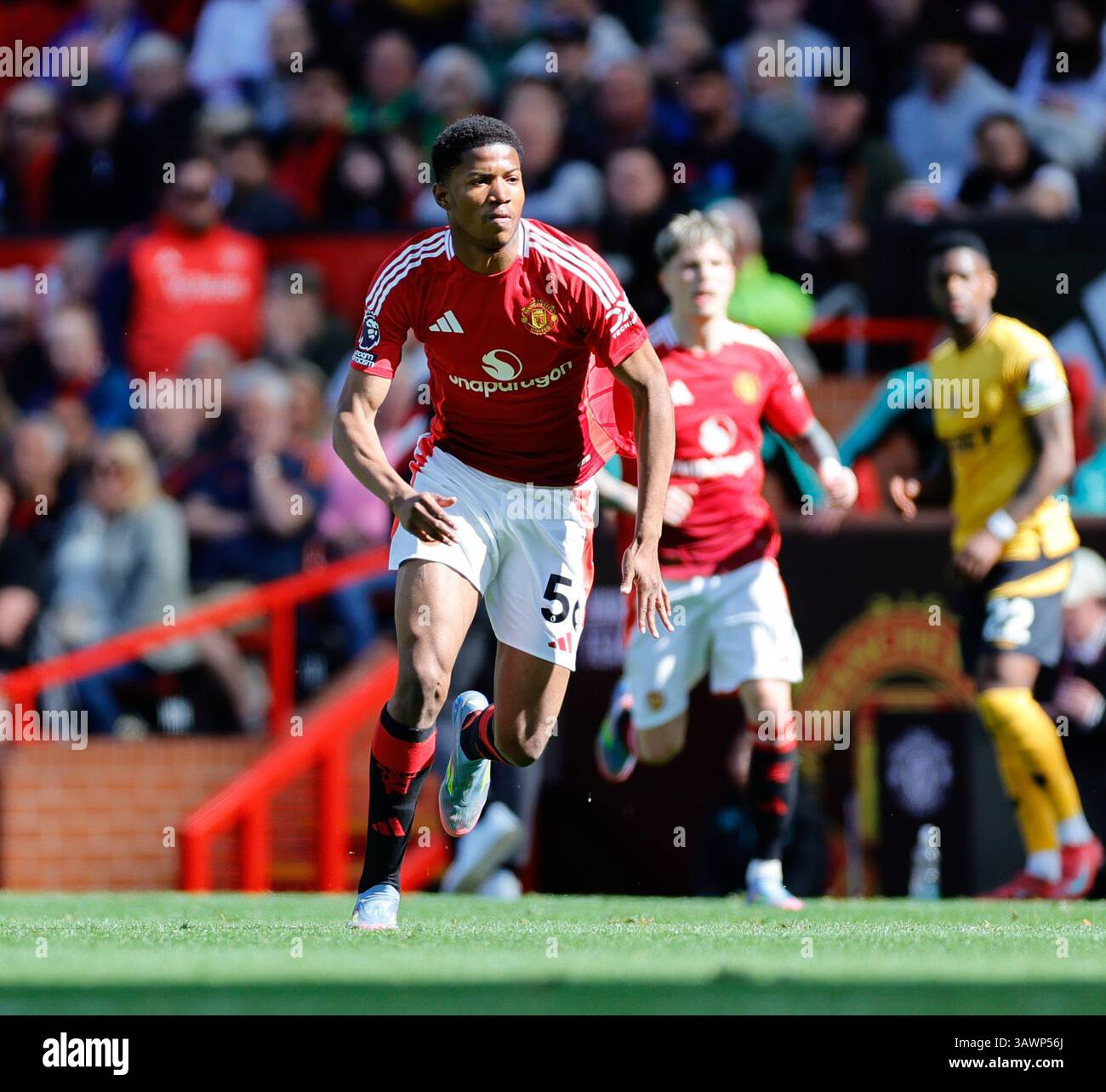 Old Trafford, Manchester, UK. 20th Apr, 2025. Premier League Football, Manchester United versus ...