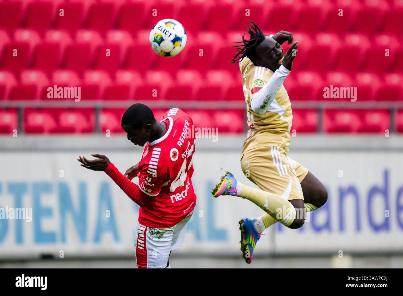 Kalmar, Sverige. 20th Apr, 2025. 250420 Kalmars Aboubacar Keita och ...