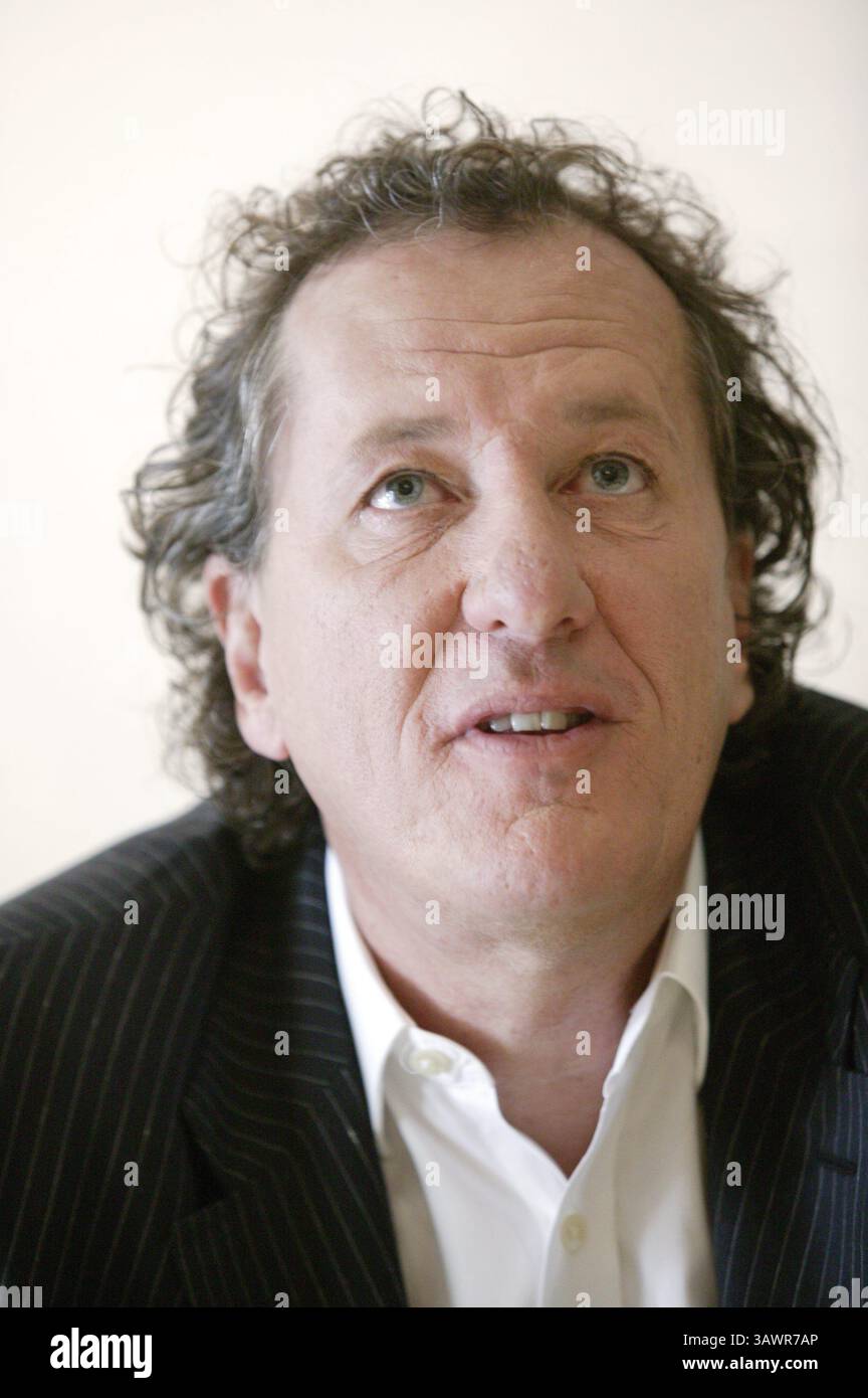 Australian actor geoffrey rush hi-res stock photography and images - Alamy