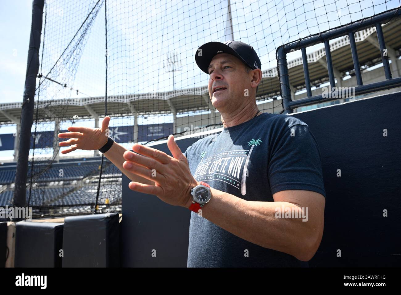 New York Yankees manager Aaron Boone talks with reporters before a ...