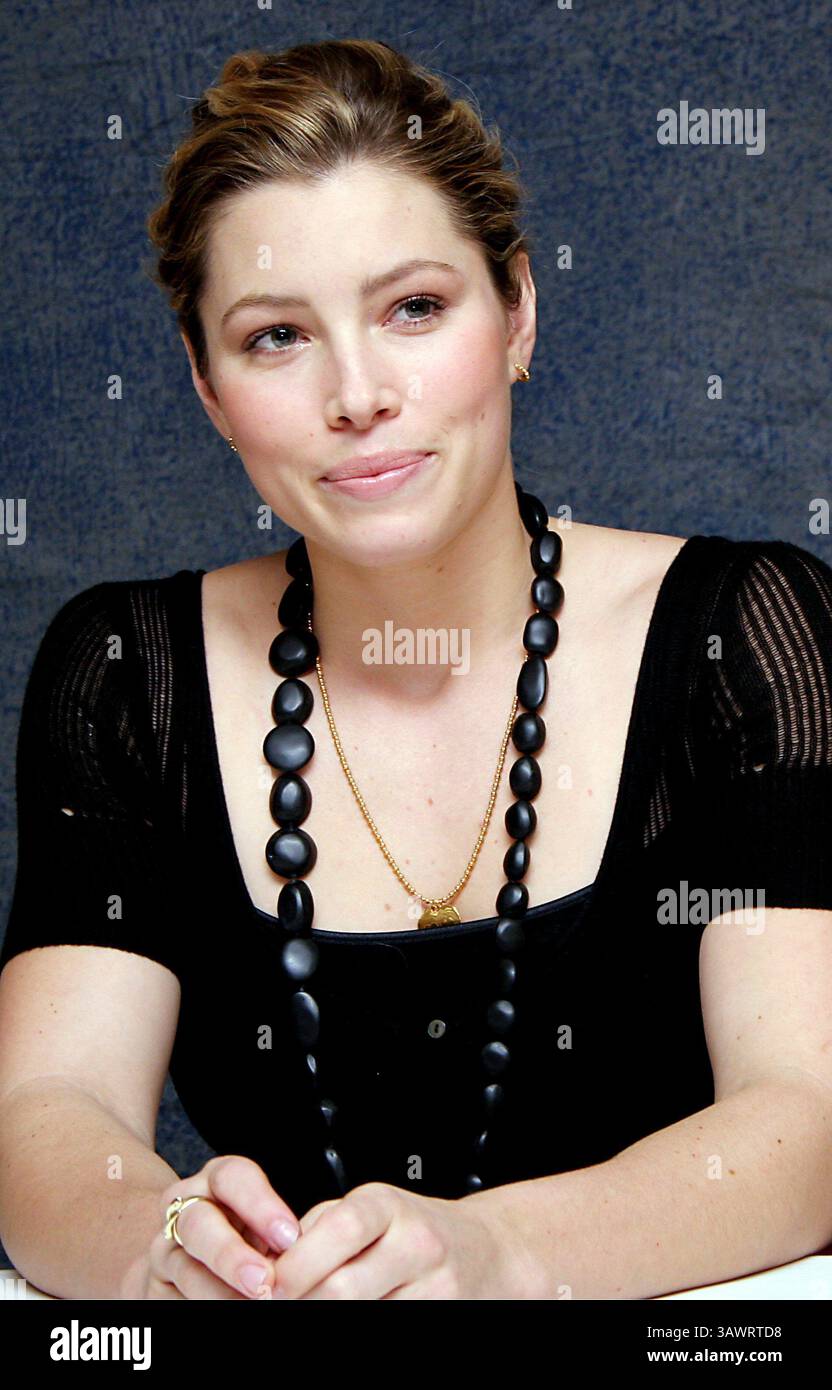 November 12, 2004 - JESSICA BIEL promotes ''Blade: Trinity'' in New ...