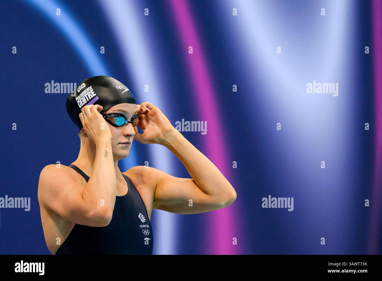 LONDON, UNITED KINGDOM. 20 April, 25. Abbie Wood competes in Women's ...