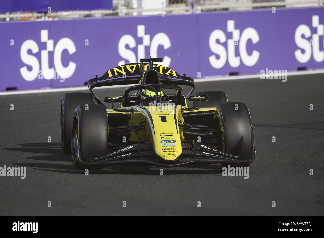 01 FORNAROLI Leonardo (ita), Invicta Racing, Dallara F2 2024, action ...