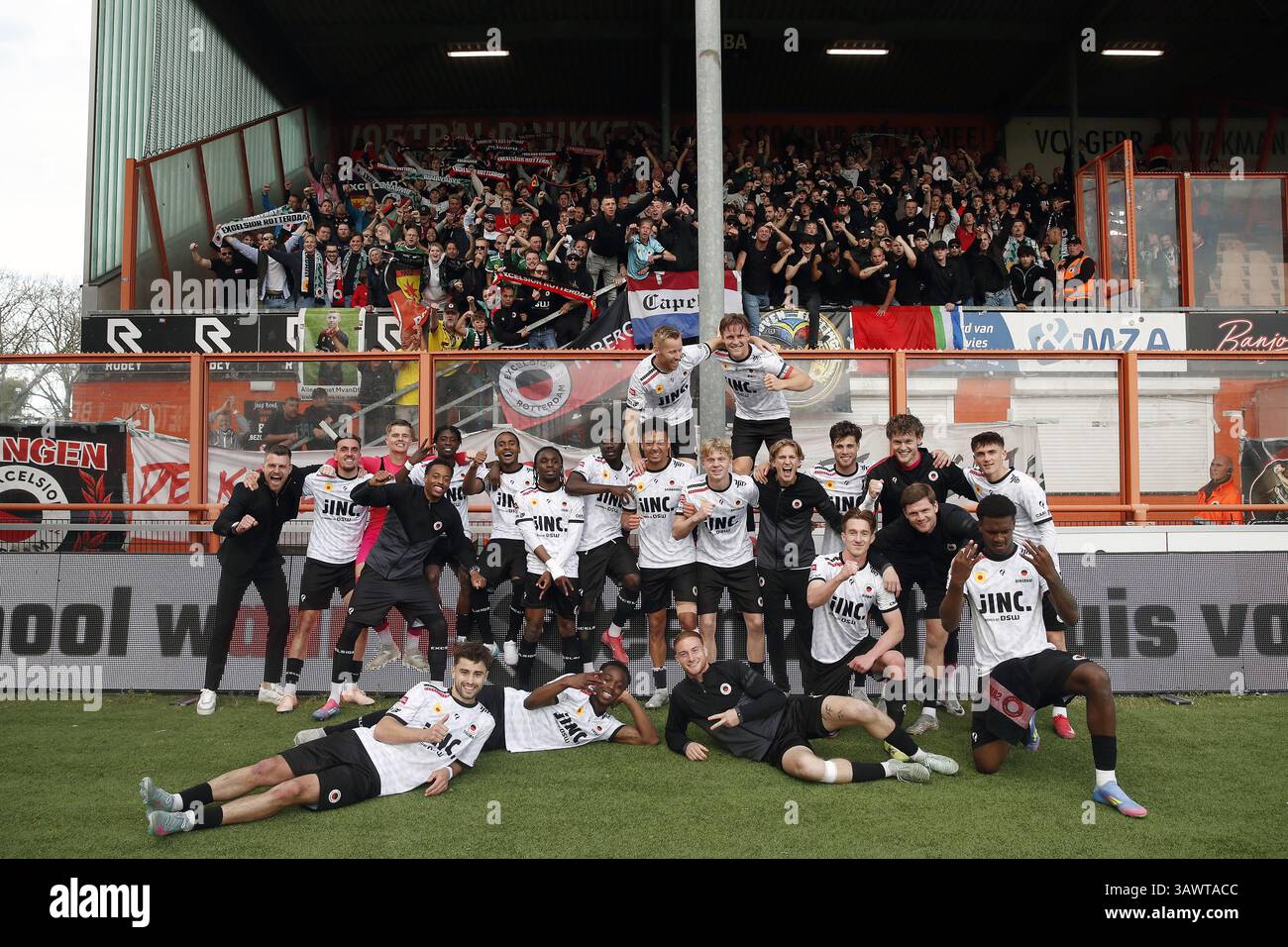 VOLENDAM - Excelsior celebrates victory during the Dutch First Division ...