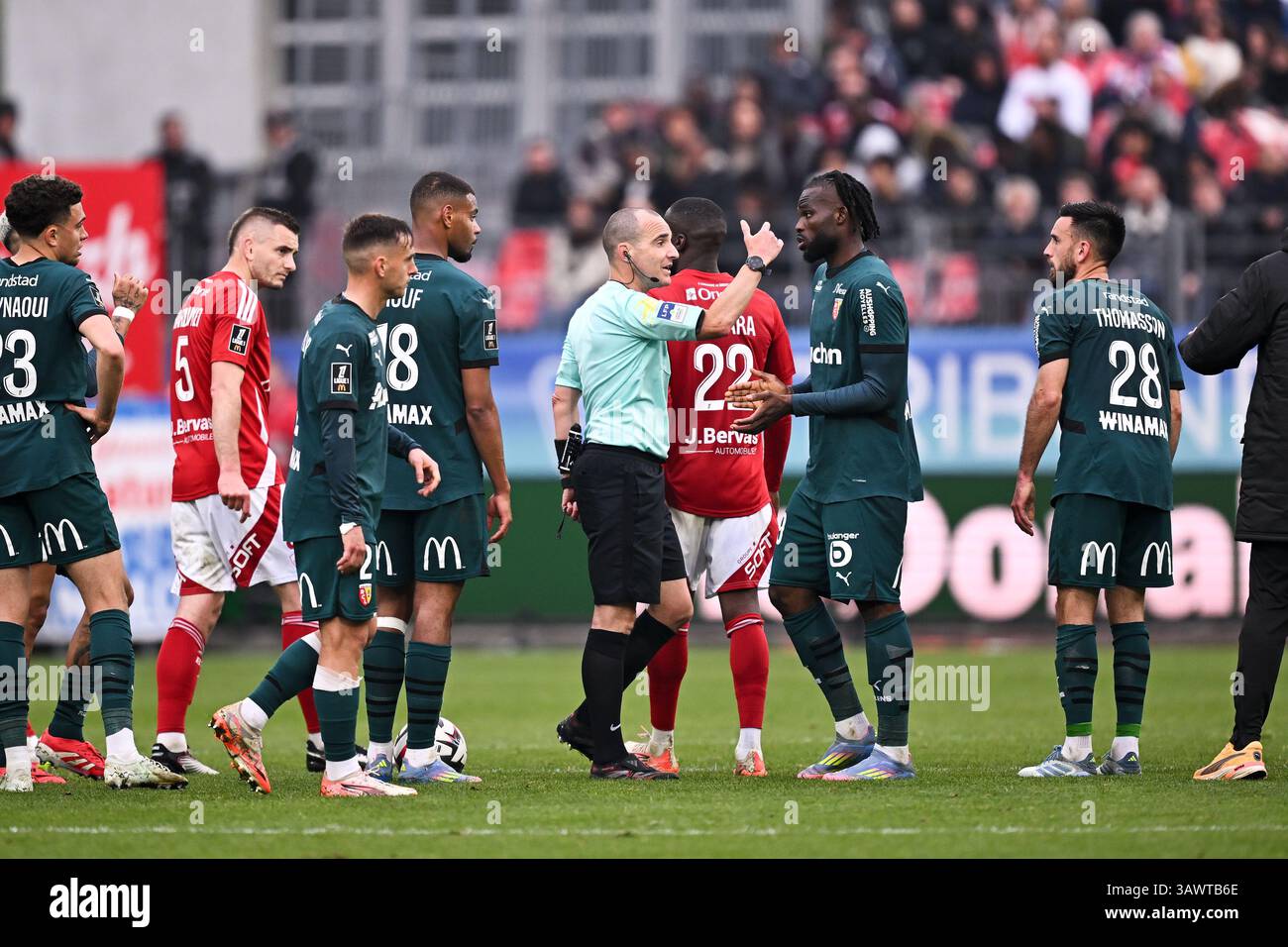 France. 20th Apr, 2025. 19 Goduine KOYALIPOU (rcl) - Benoit MILLOT ...