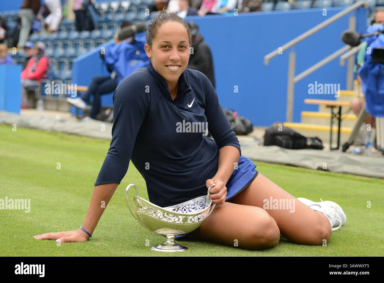 Maud watson trophy hi-res stock photography and images - Alamy