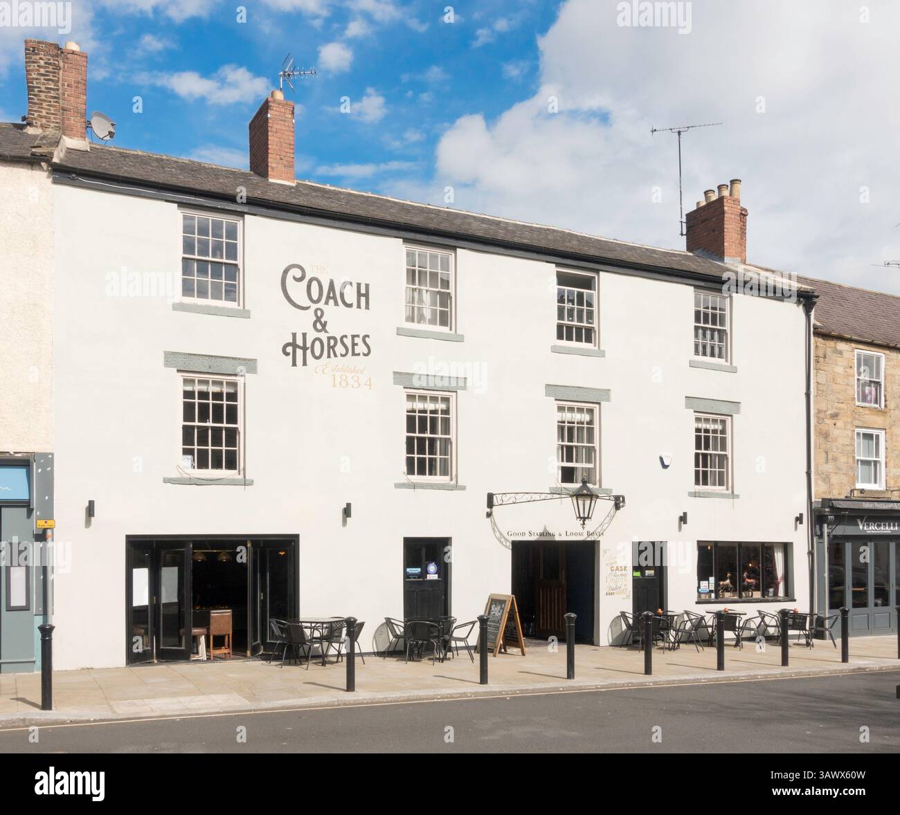 Coach and horses 18th century hi-res stock photography and images - Alamy