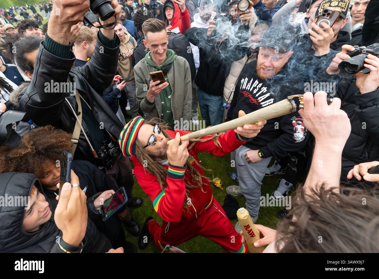 London, UK. 20 April 2025. Thousands gathered in Hyde Park for the ...