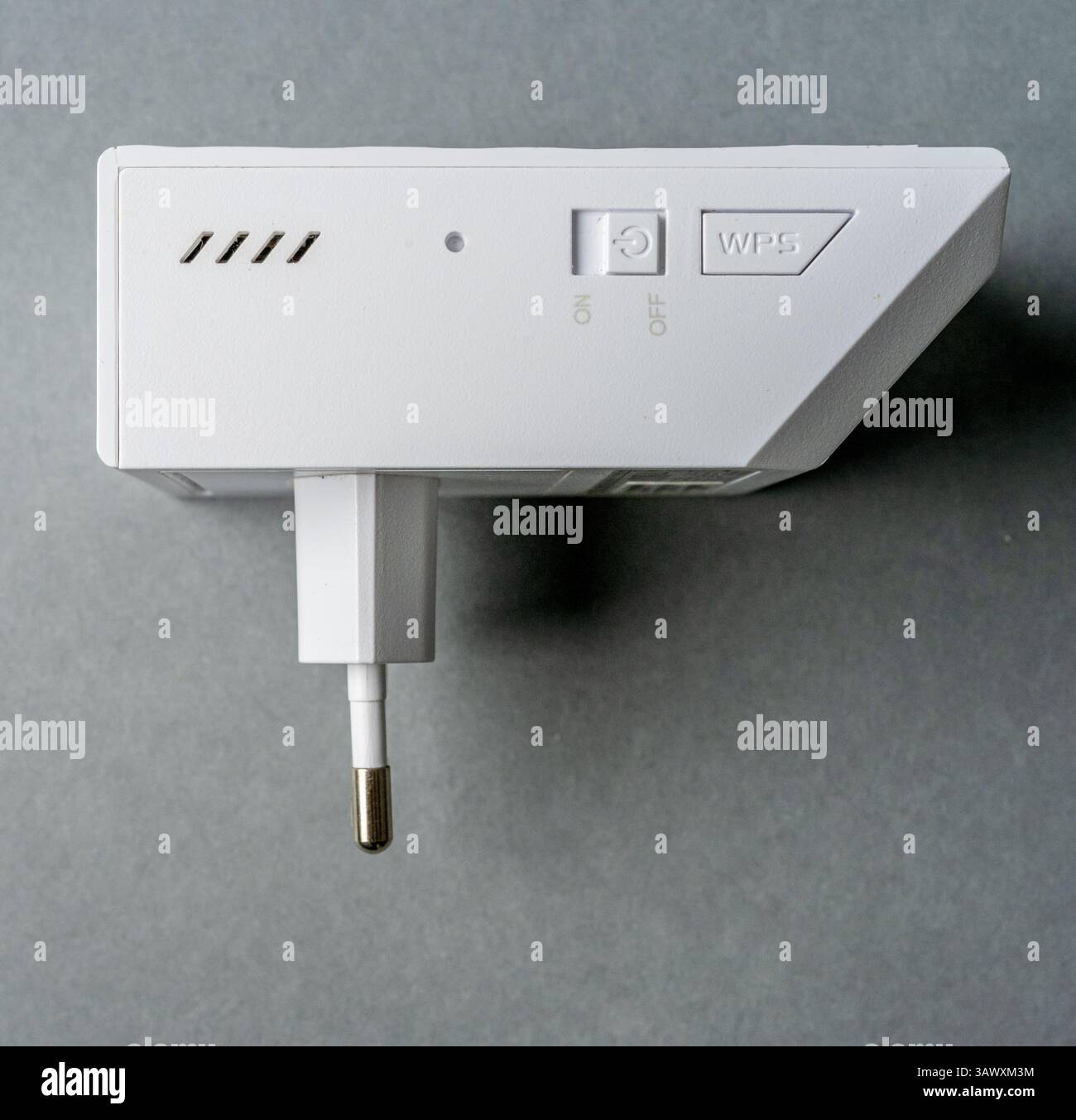 Ethernet extender hi-res stock photography and images - Alamy