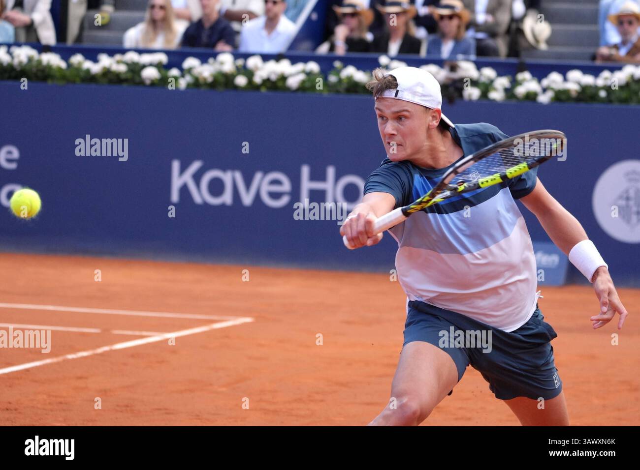 Barcelona, Spain. 20th April 2025; Real Club de Tenis Barcelona 1899, Barcelona, Spain: ATP 500 ...