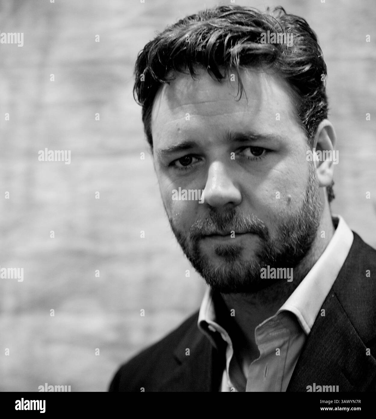 May 1, 2005 - Hollywood, California, U.S. - Russell Crowe in Hollywood ...