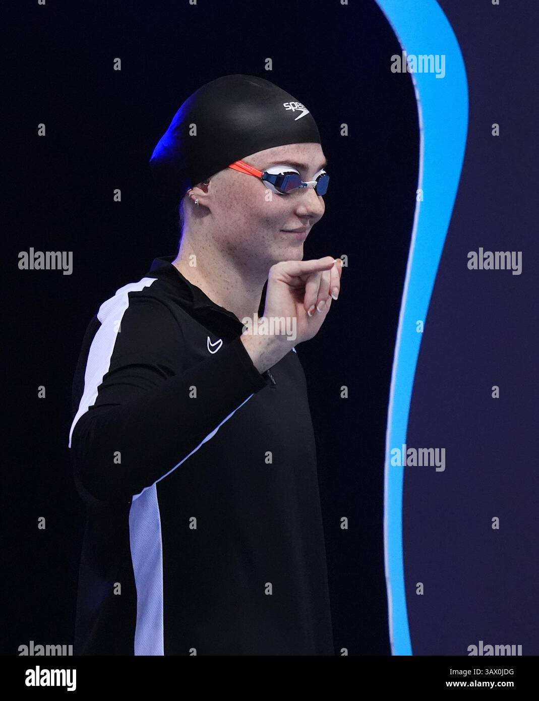 Freya Anderson before the Women 100m Freestyle on day six of the ...