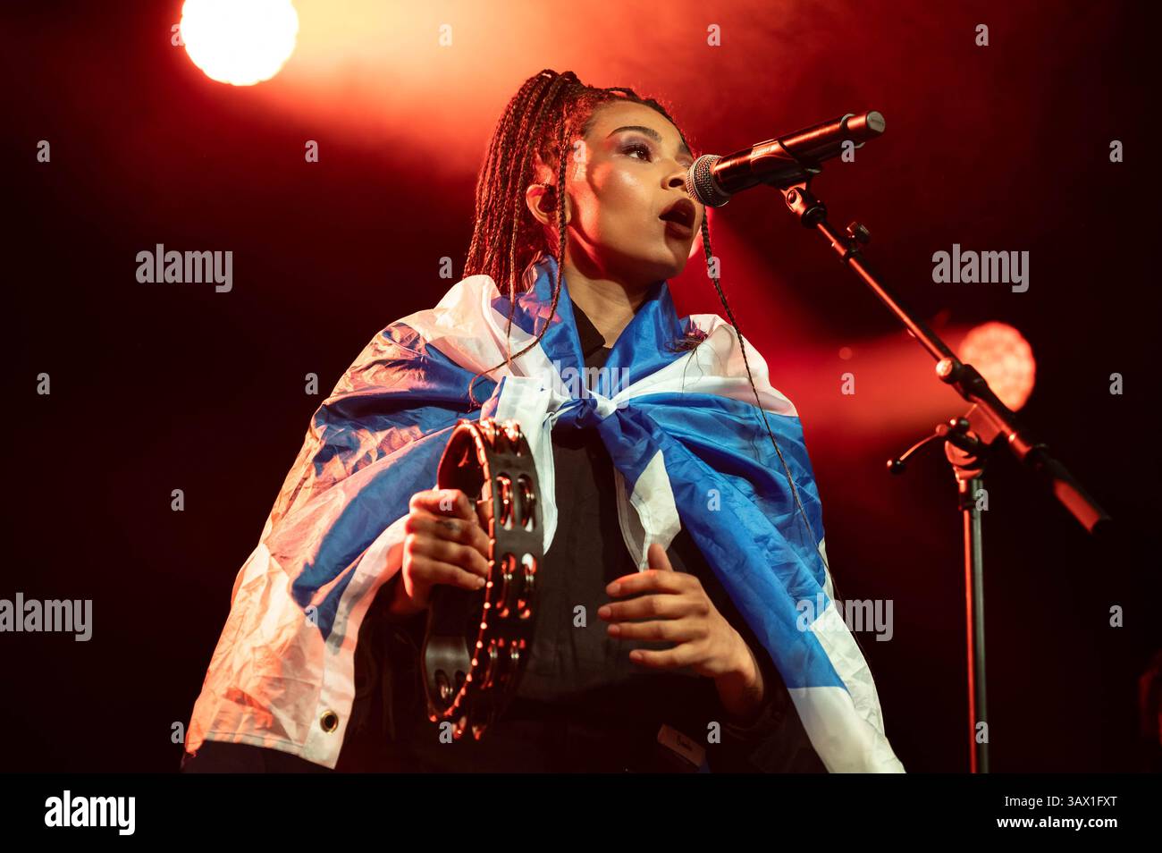 Brooke Combe performing at Barrowland, Glasgow, 19th April 2025 Credit ...