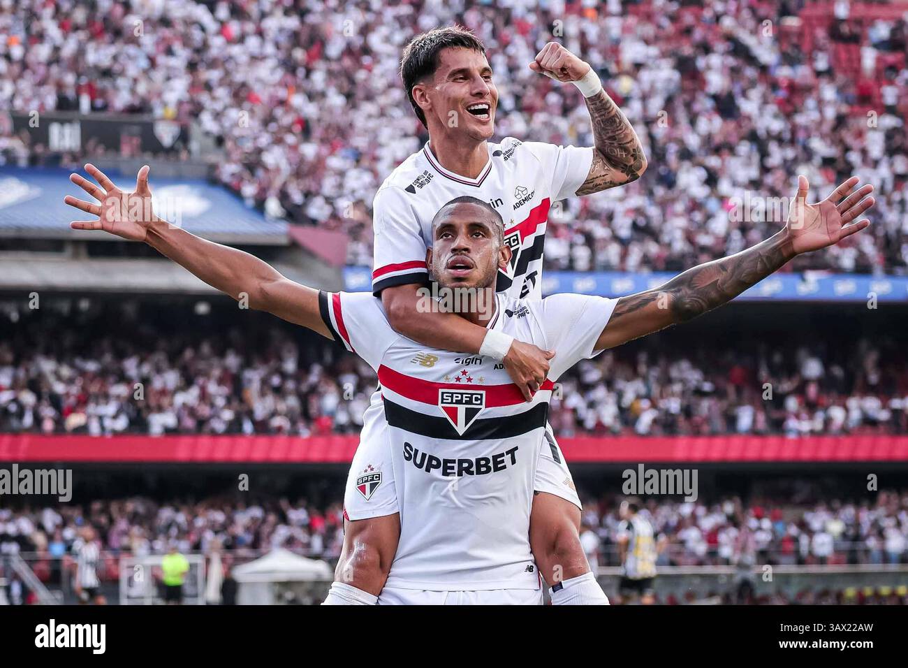 SAO PAULO (SP), 04/20/2025 - BRAZILIAN FOOTBALL | SAO PAULO x SANTOS ...