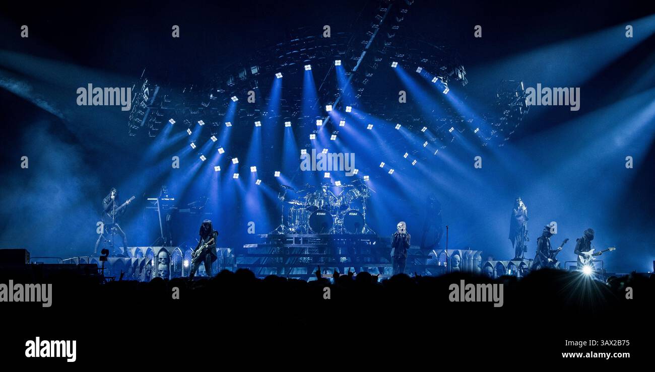 Skeleta tour hi-res stock photography and images - Alamy