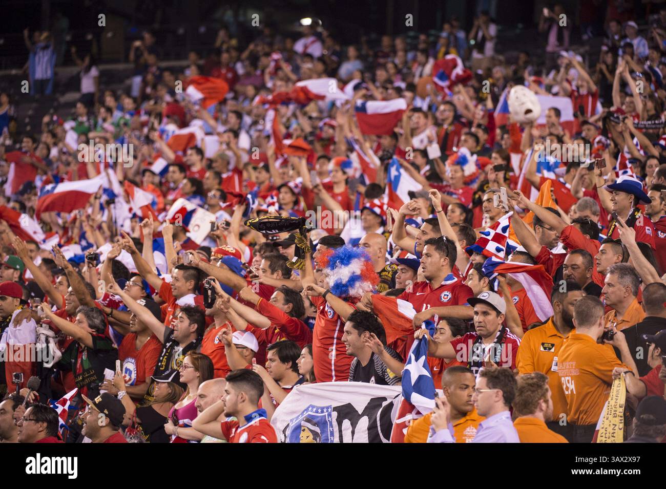 2016 copa america centenario final hi-res stock photography and images ...